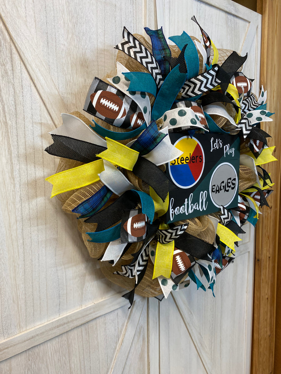 Sports Themed Wreaths – Crafting On The Ridge
